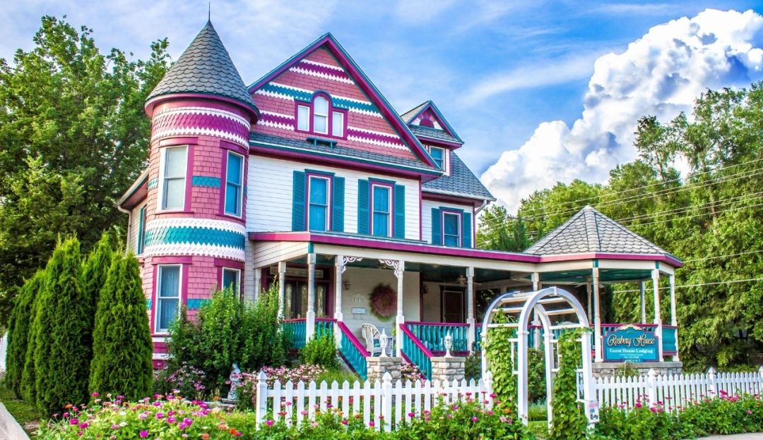 9 Small U.S. Towns Suddenly Filling With Remote Workers | Backroad Planet