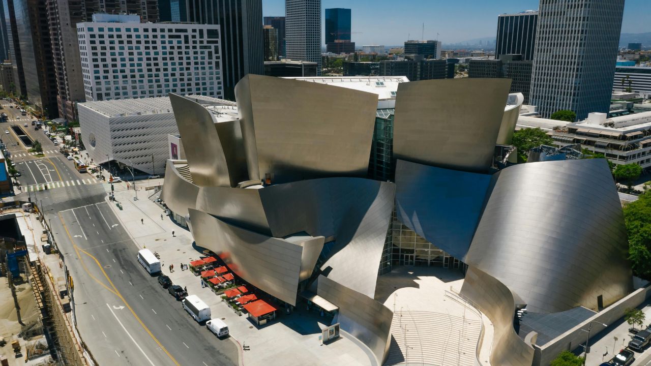 10 Coolest Buildings to See Across the US | Backroad Planet