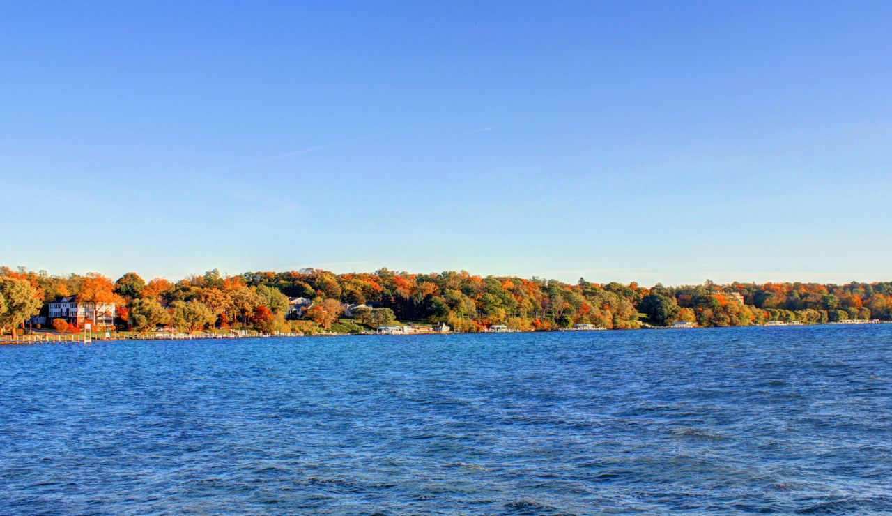 6 Peaceful Wisconsin Lakes and 8 Midwest Towns to Visit Nearby ...