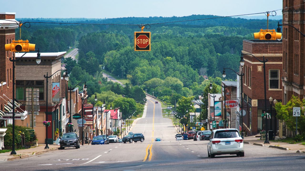 7 Charming Midwest Main Streets That Bring Back Small-Town Nostalgia ...