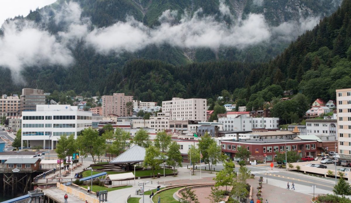 9 U.S. States Where You Might Catch the Northern Lights This Year ...