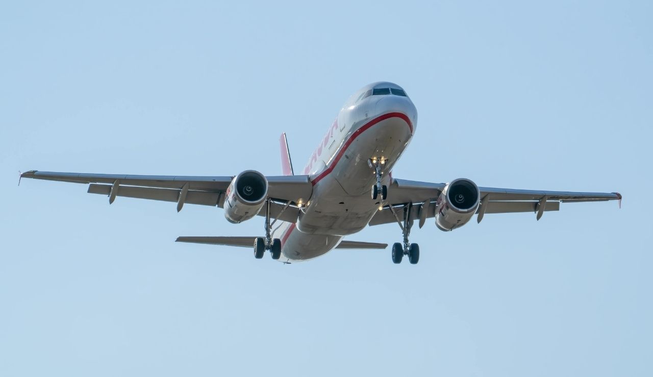 8 Commercial Jet Makers Ranked by How Many Aircraft They Have Built ...