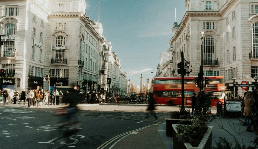 10 Famous Streets Around the World Every Traveler Should Walk ...