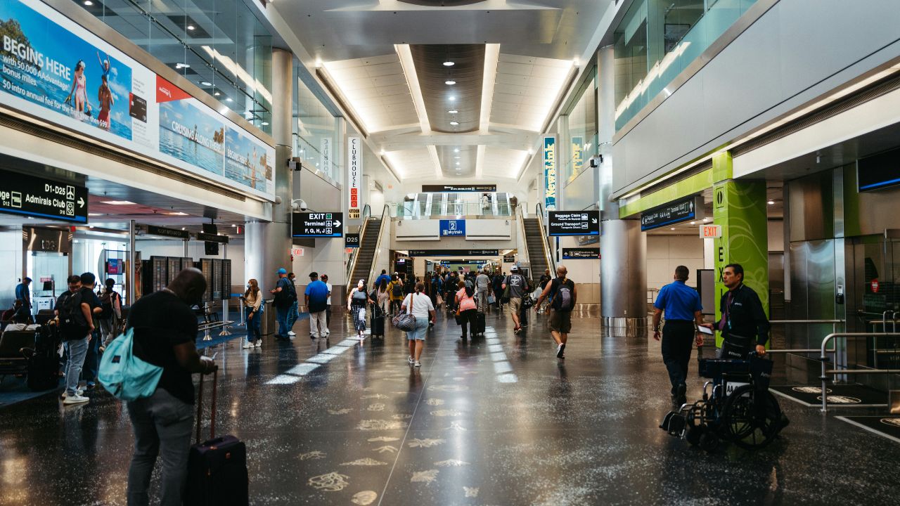 8 U.S. Airports Where You Can Stay Inside the Terminal | Backroad Planet