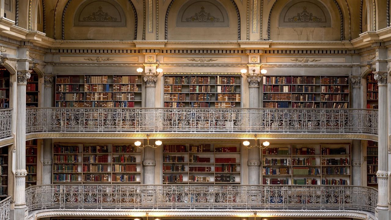 8 Most Beautiful Libraries Travelers Love Around the World | Backroad ...