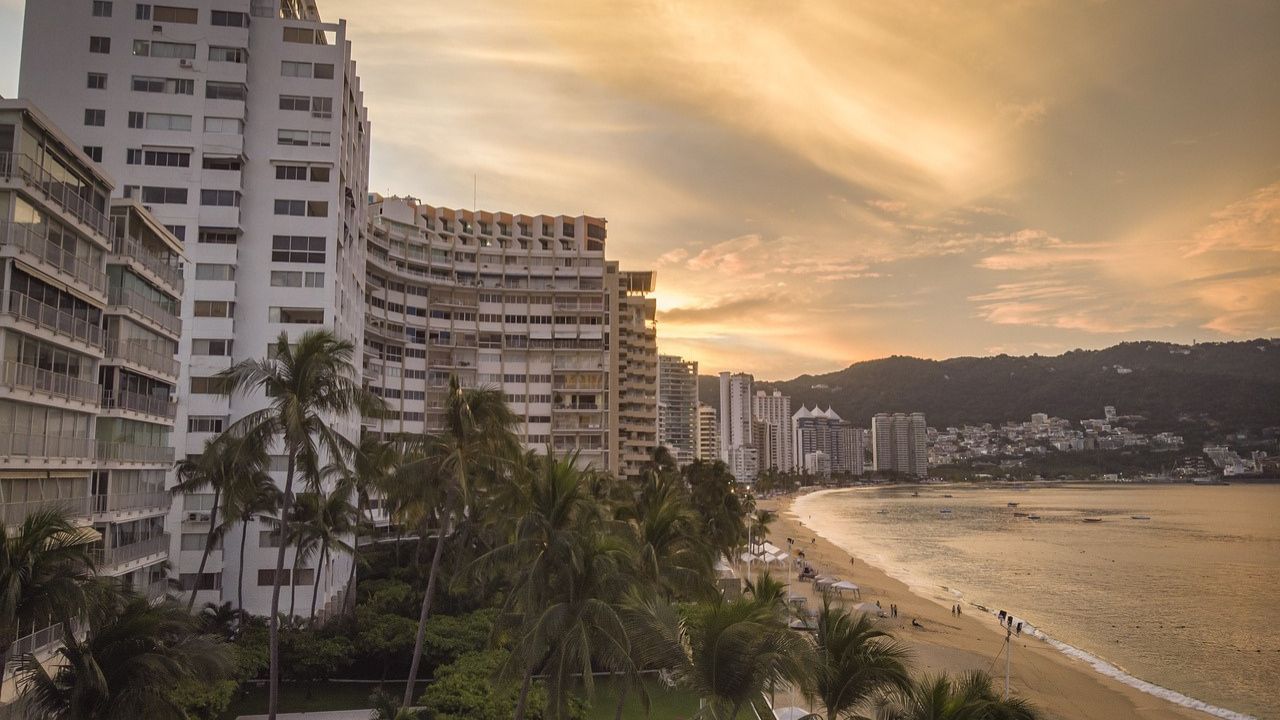 7 Destinations With The Highest Tourist Violence | Backroad Planet