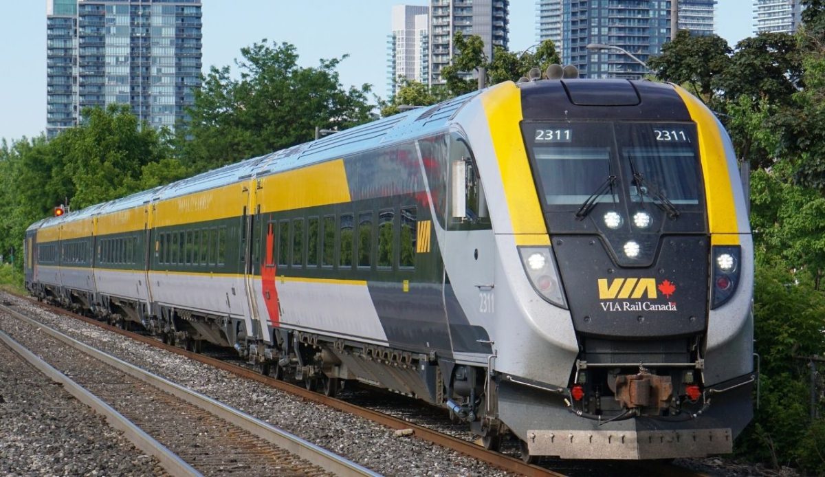 7 Glass-Roof Train Journeys With the Most Jaw-Dropping Views | Backroad ...