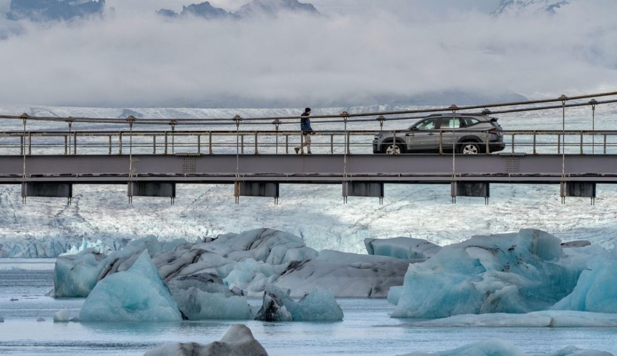 8 Mildly Infuriating Things Tourists Do In Iceland That Locals Hate ...