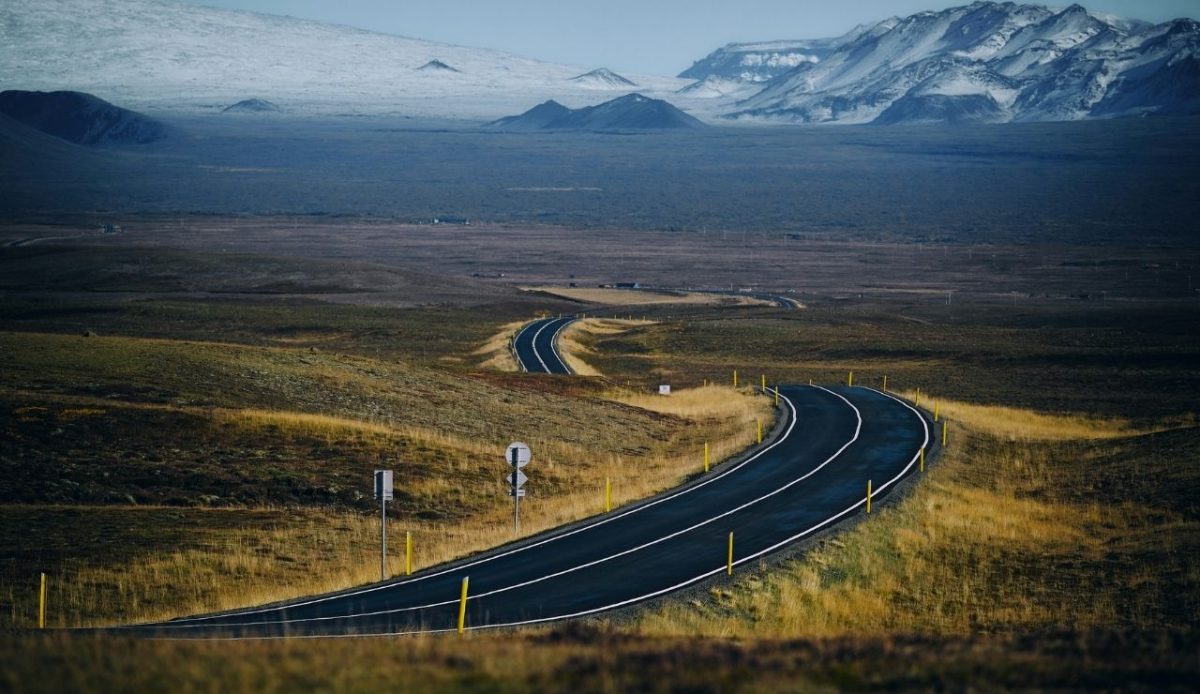 8 Mildly Infuriating Things Tourists Do In Iceland That Locals Hate ...