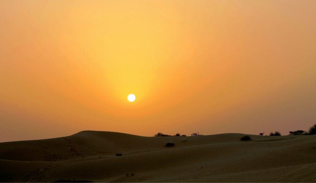 12 Asian Desert Destinations With Dramatic Dunes and Stargazing Skies ...