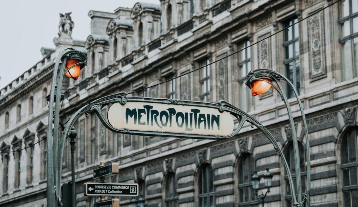The Easiest Ways to Get Around Paris Without Stress | Backroad Planet