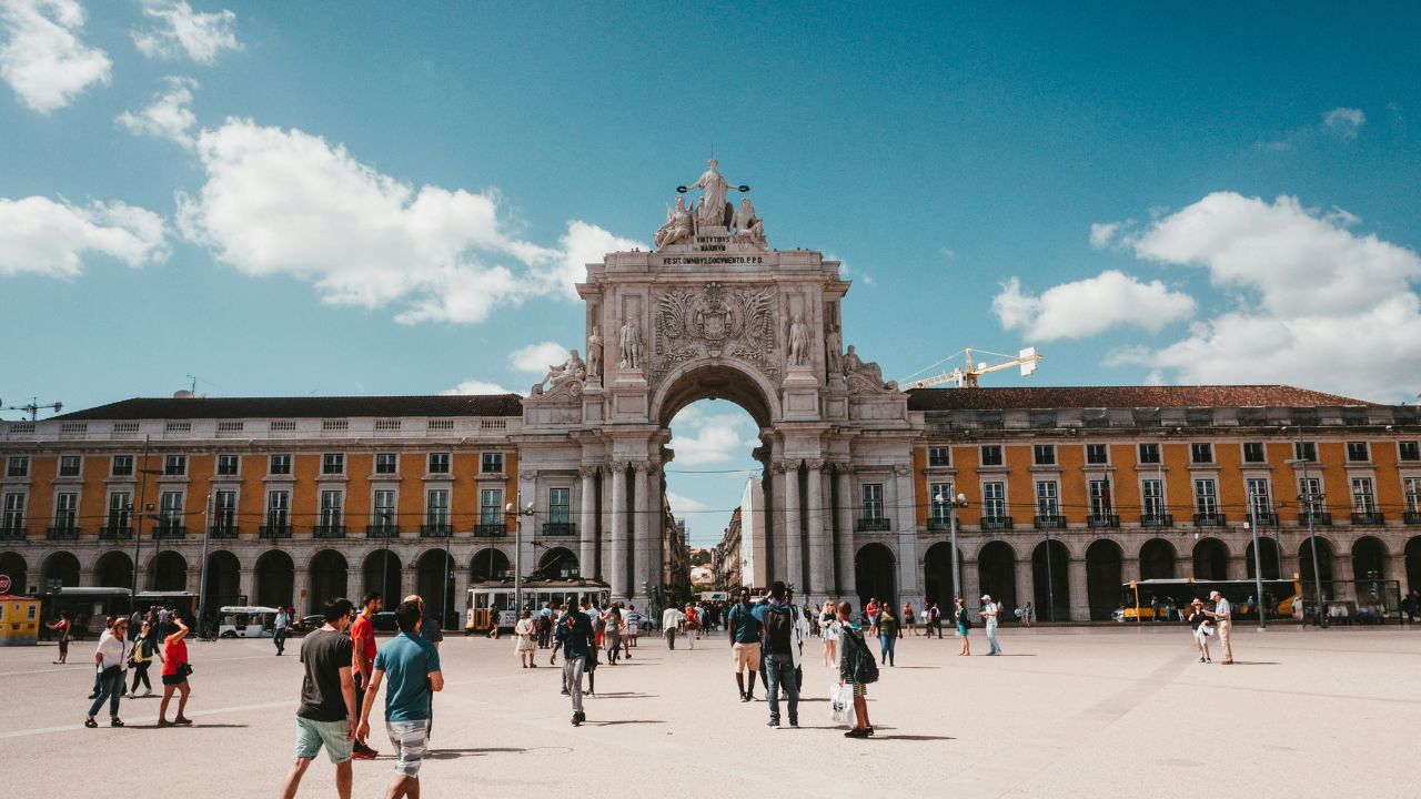 Why Locals Say This Popular Portugal Travel Advice Is Completely ...