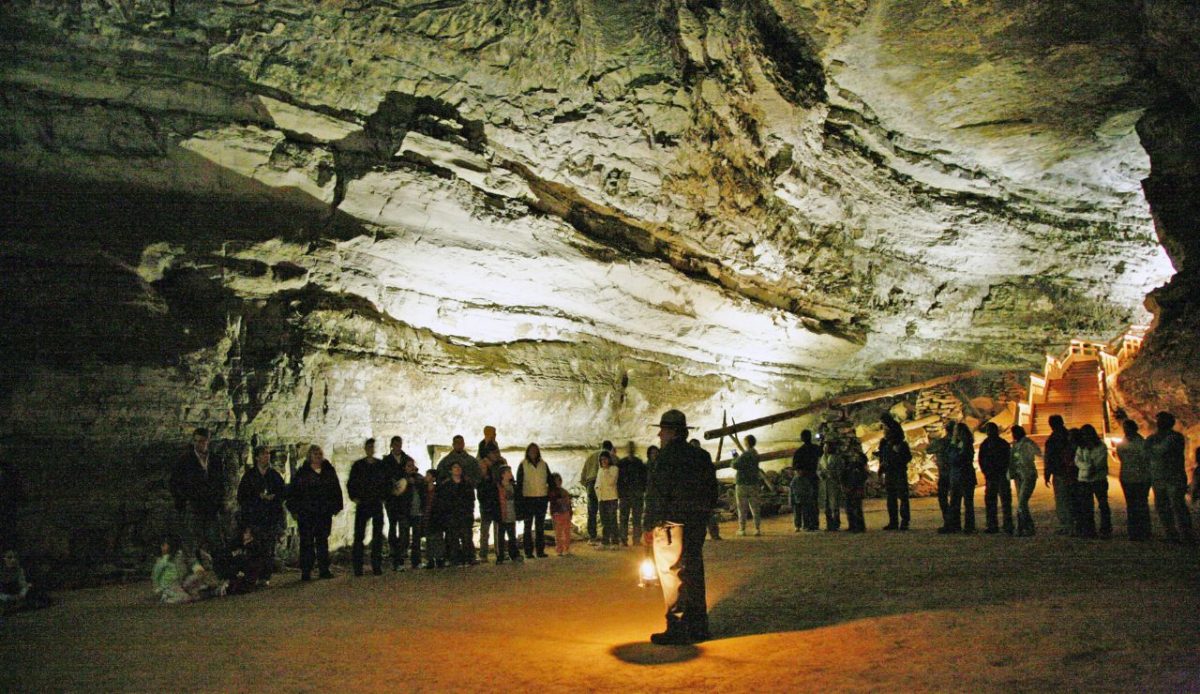 9 Explorable Cave Systems That Test Even the Boldest Adventure Seekers ...