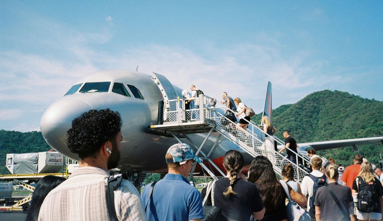 7 Premium Economy Airline Seats That Actually Feel Worth It in 2026 ...