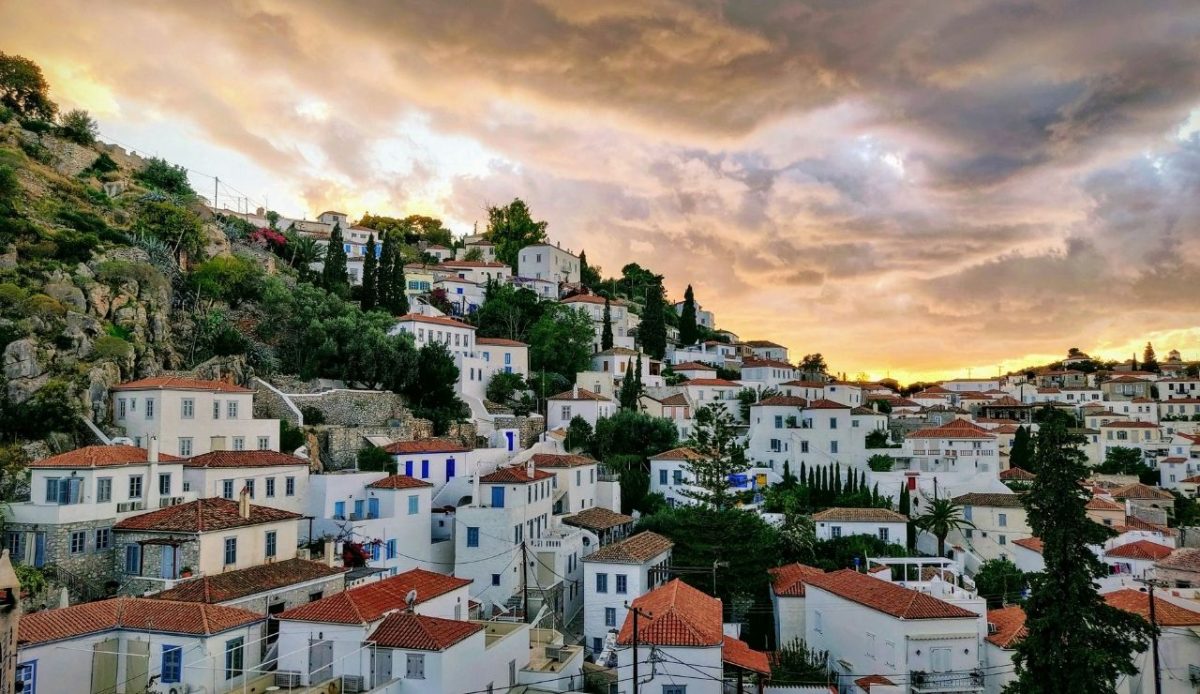 5 Ferry Only Mediterranean Islands Travelers Never Want To Leave ...