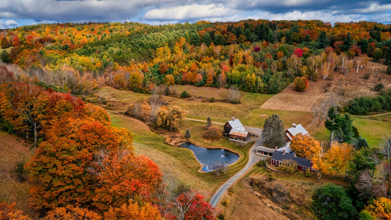 12 Small U.S. Towns That Lost Their Charm After Going Viral Online ...